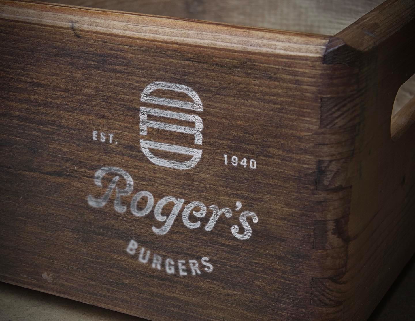Roger’s Burgers | Tran Creative